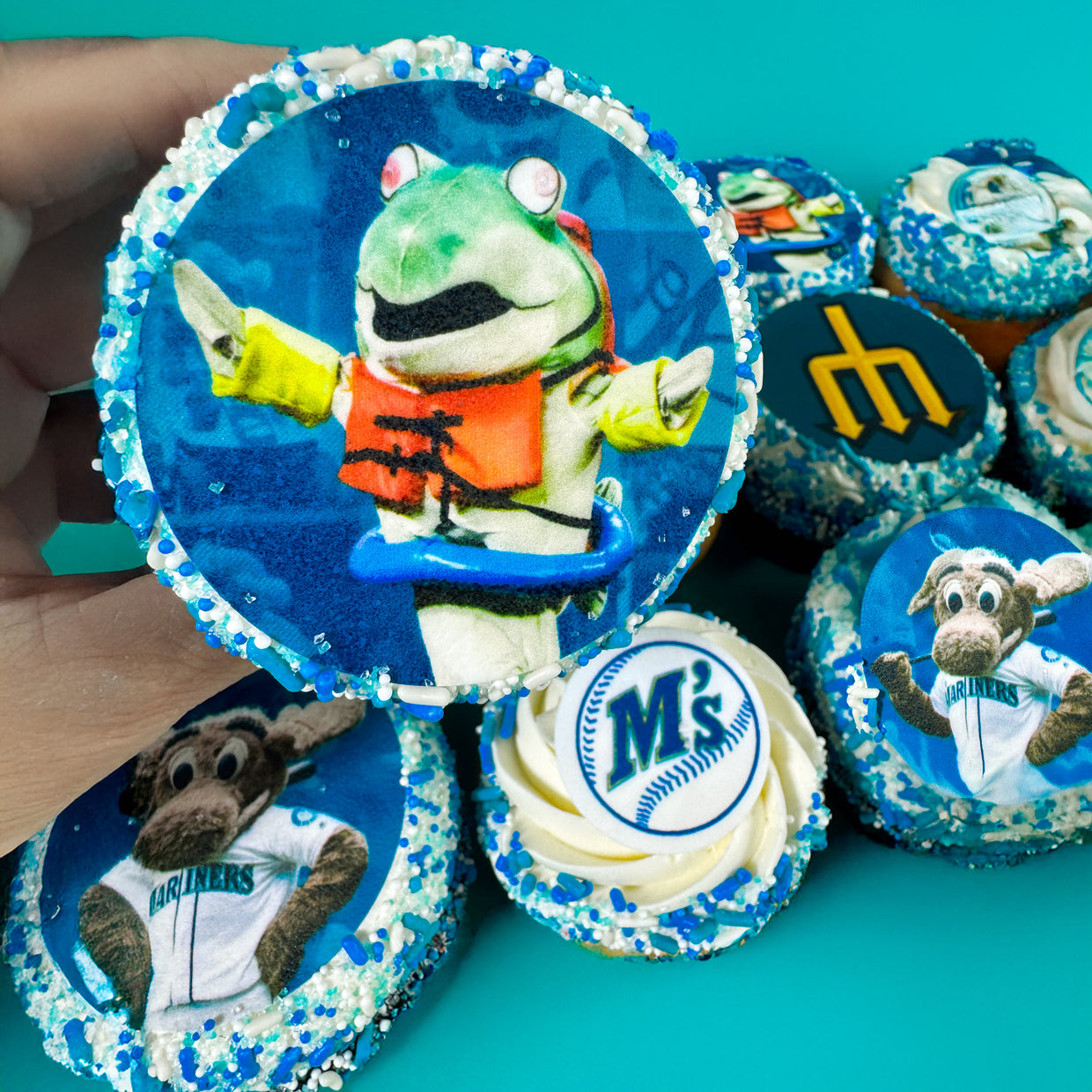 Trophy Cupcakes | Taylor Swift Dozen